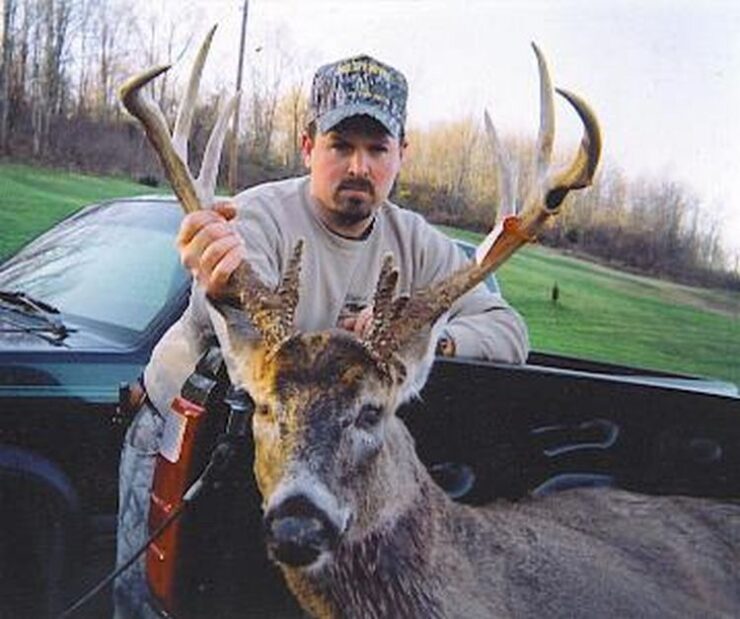 Ohio 12 Point Buck - The Jump